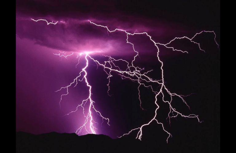 Two new megaflash lightning world records - Birkeland Centre for Space ...